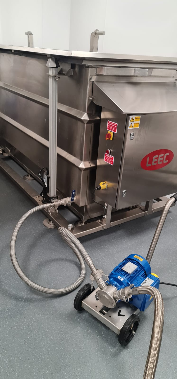 Chemical Transfer Pump For UK University - Tapflo Pumps UK